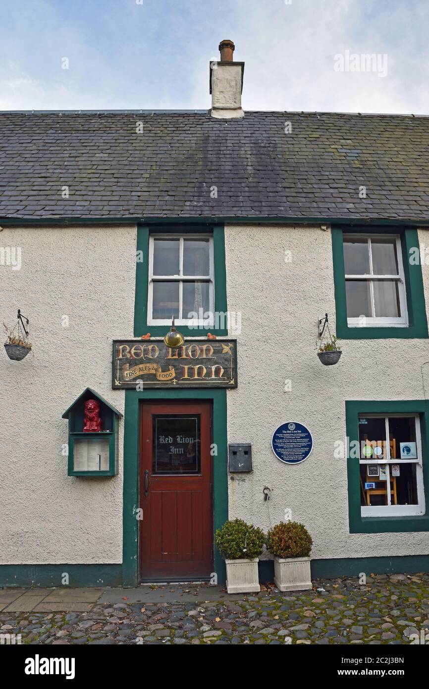 The famous Red Lion Pub in Culross, Fife, Scotland. Exterior showing ...