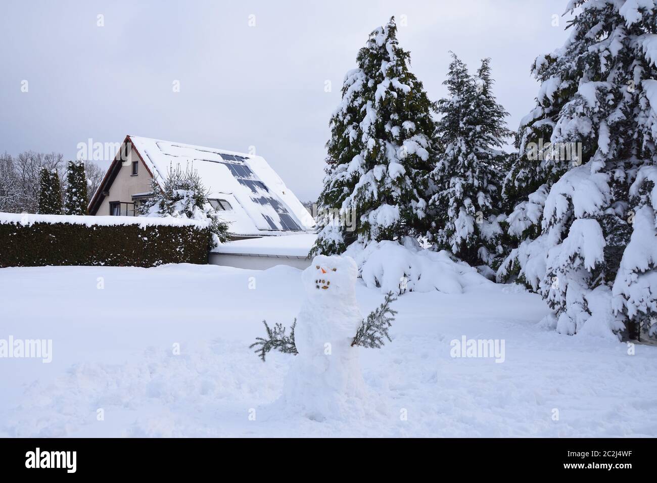 Snow-covered solar system. Snowcovered, module Stock Photo - Alamy