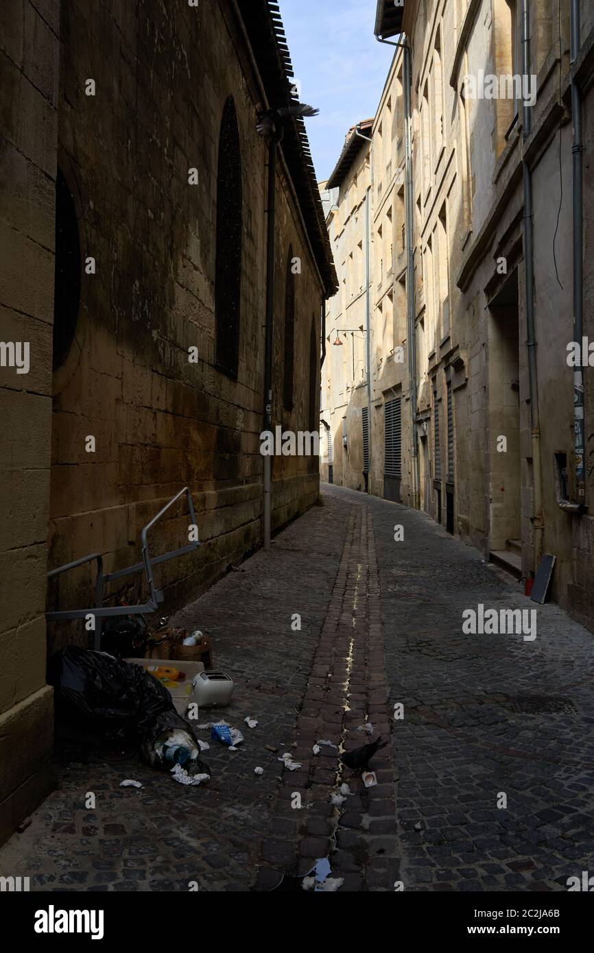Littered streets hi-res stock photography and images - Alamy