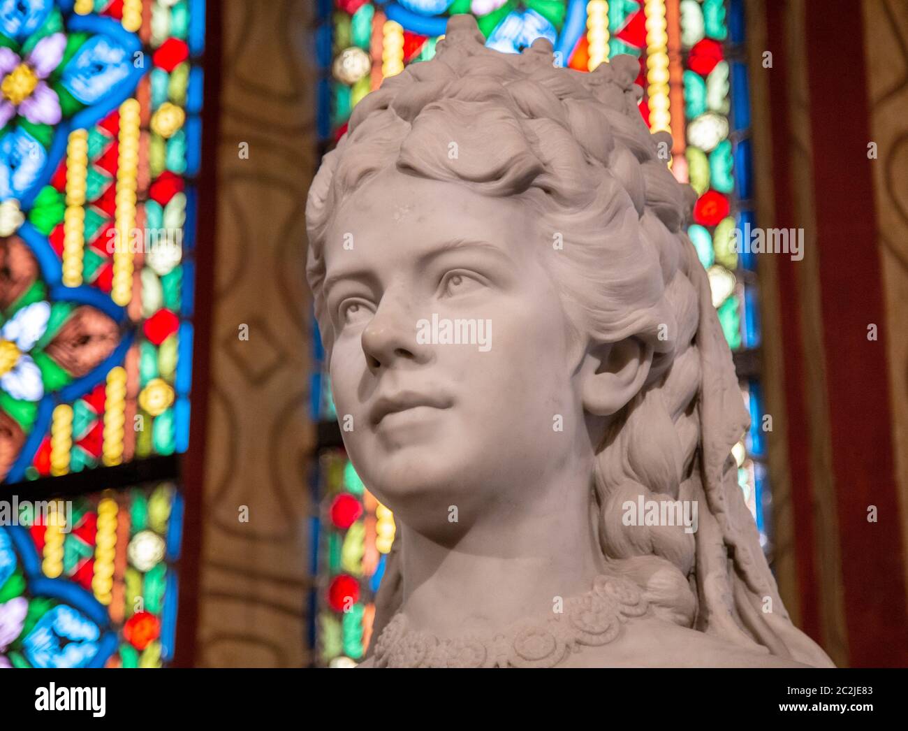 Statue of sissi empress elizabeth of austria hi-res stock photography ...
