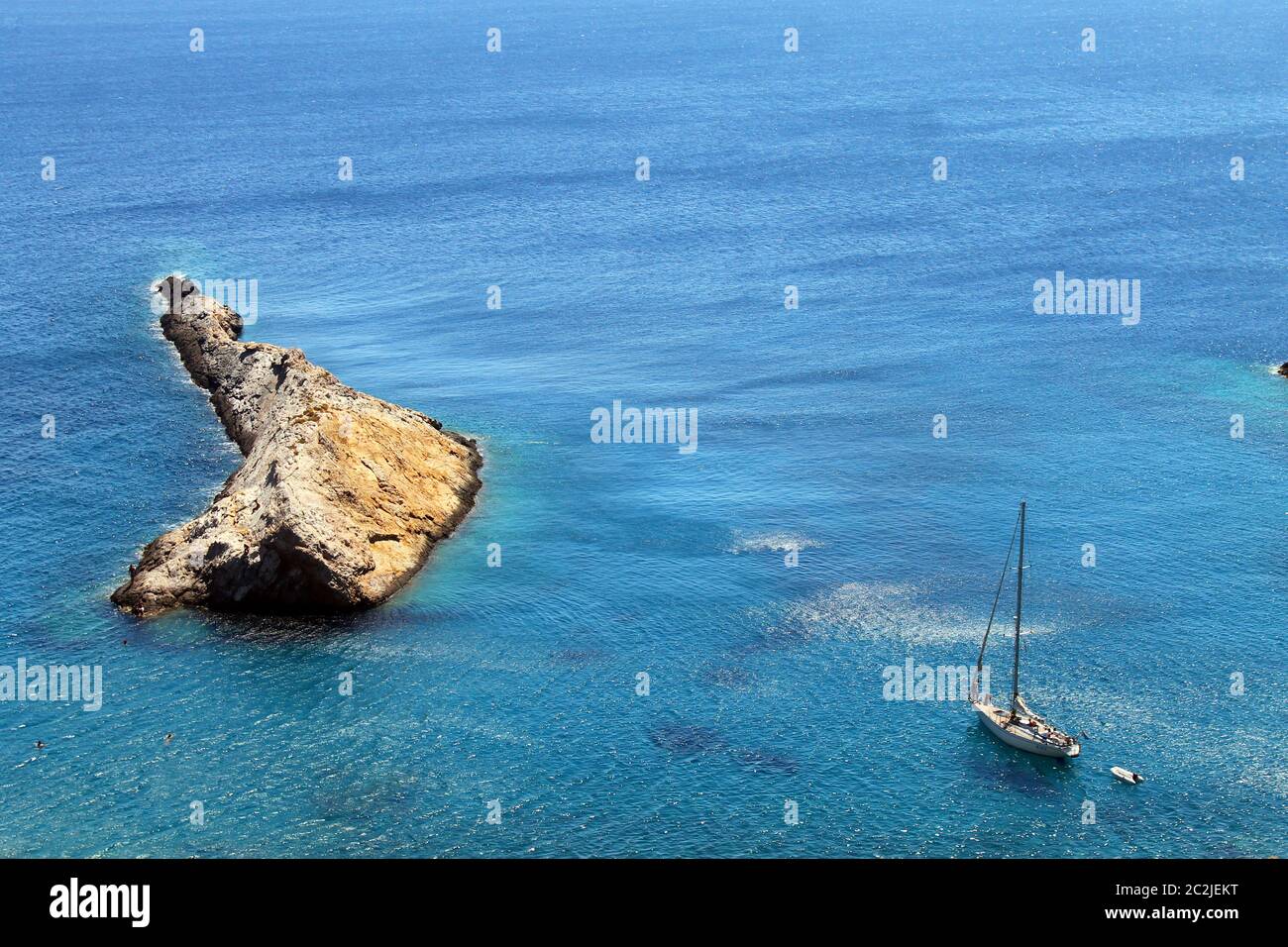 Rock in shape sail hi-res stock photography and images - Alamy