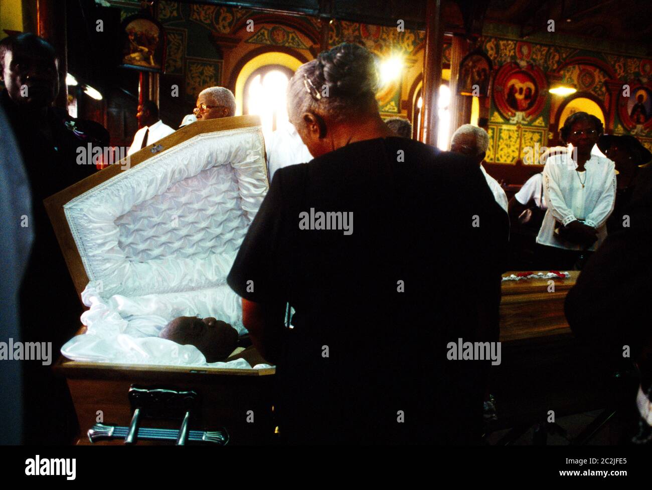 Coffin open hi-res stock photography and images - Alamy