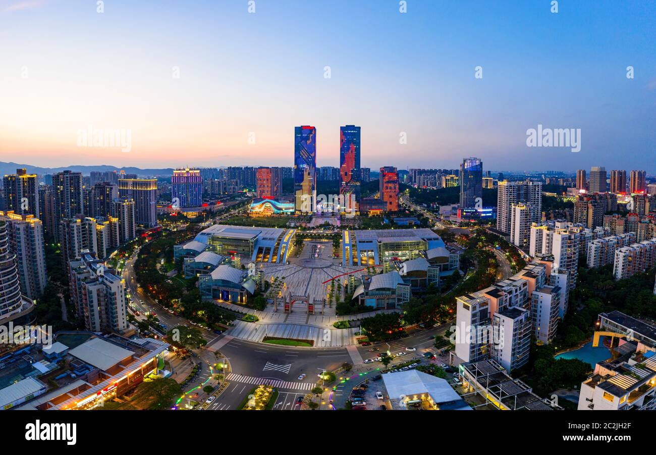 Wanda plaza china hi-res stock photography and images - Alamy