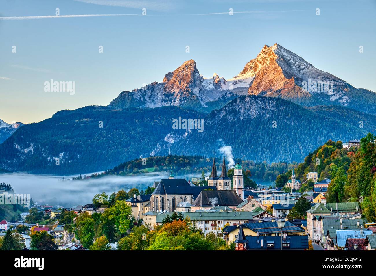 Mount Watzmann and the city of Berchtesgaden in the Bavarian Alps Stock ...
