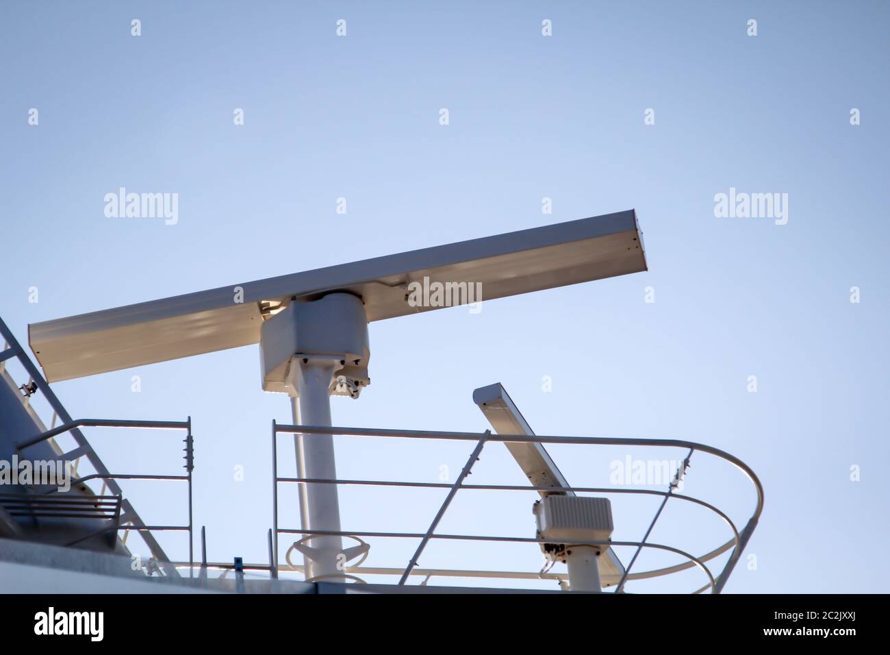 Ship radar hi-res stock photography and images - Alamy