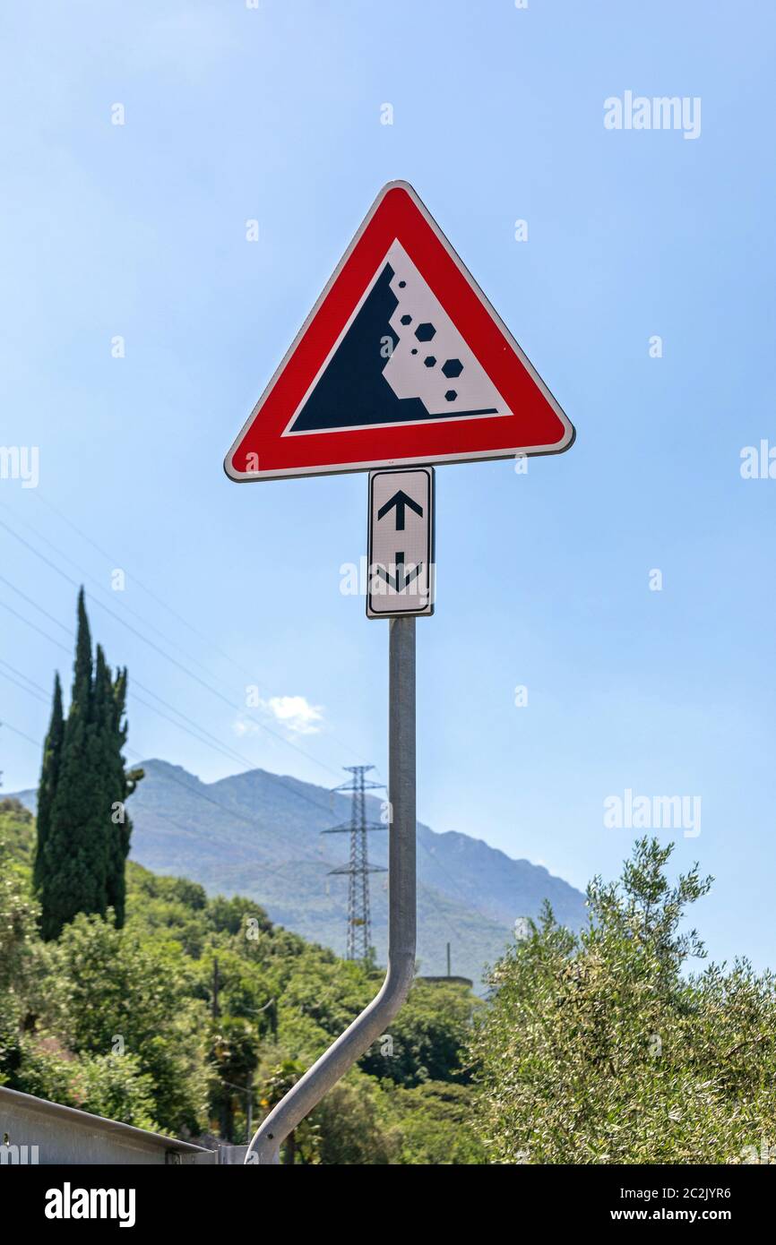 Falling stones hi-res stock photography and images - Alamy