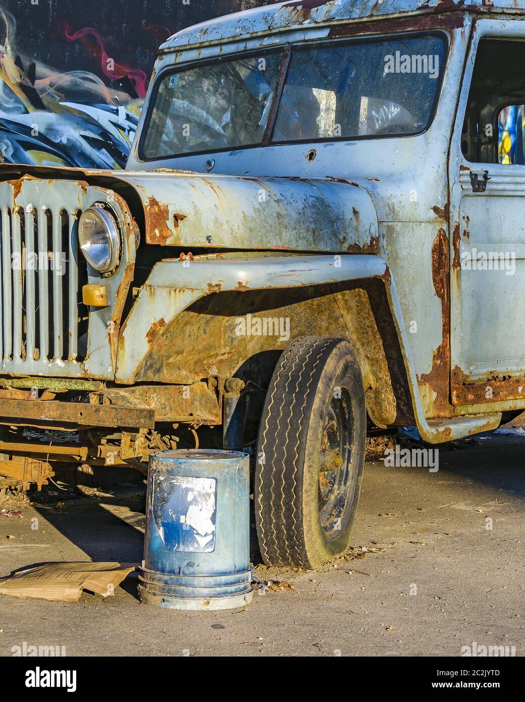 Abandoned Old Jeep at Street Stock Photo - Alamy