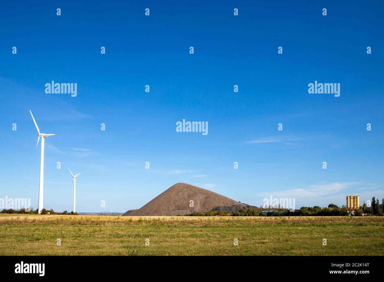 Heap of land hi-res stock photography and images - Alamy