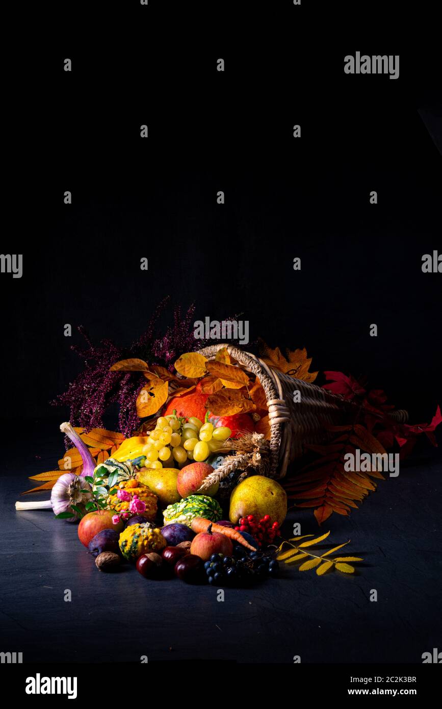 The beautiful and autumnal cornucopia Stock Photo - Alamy