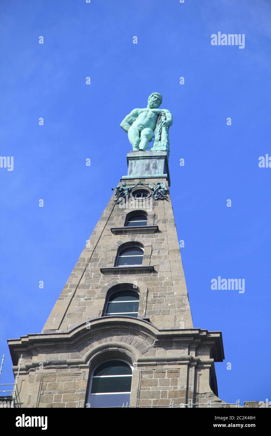 Statue hercules hi-res stock photography and images - Alamy