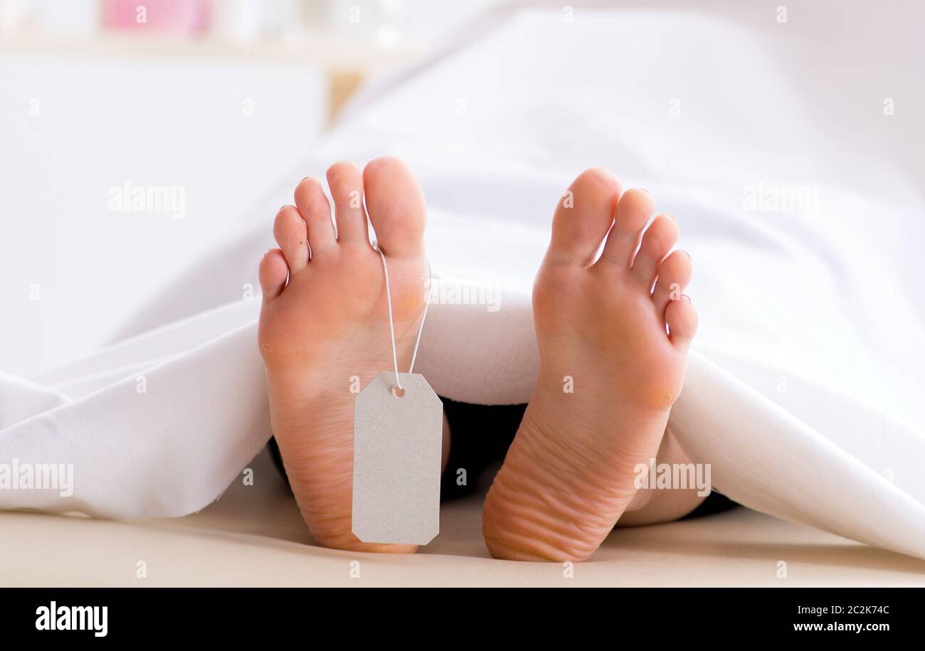 Autopsy table morgue hi-res stock photography and images - Alamy