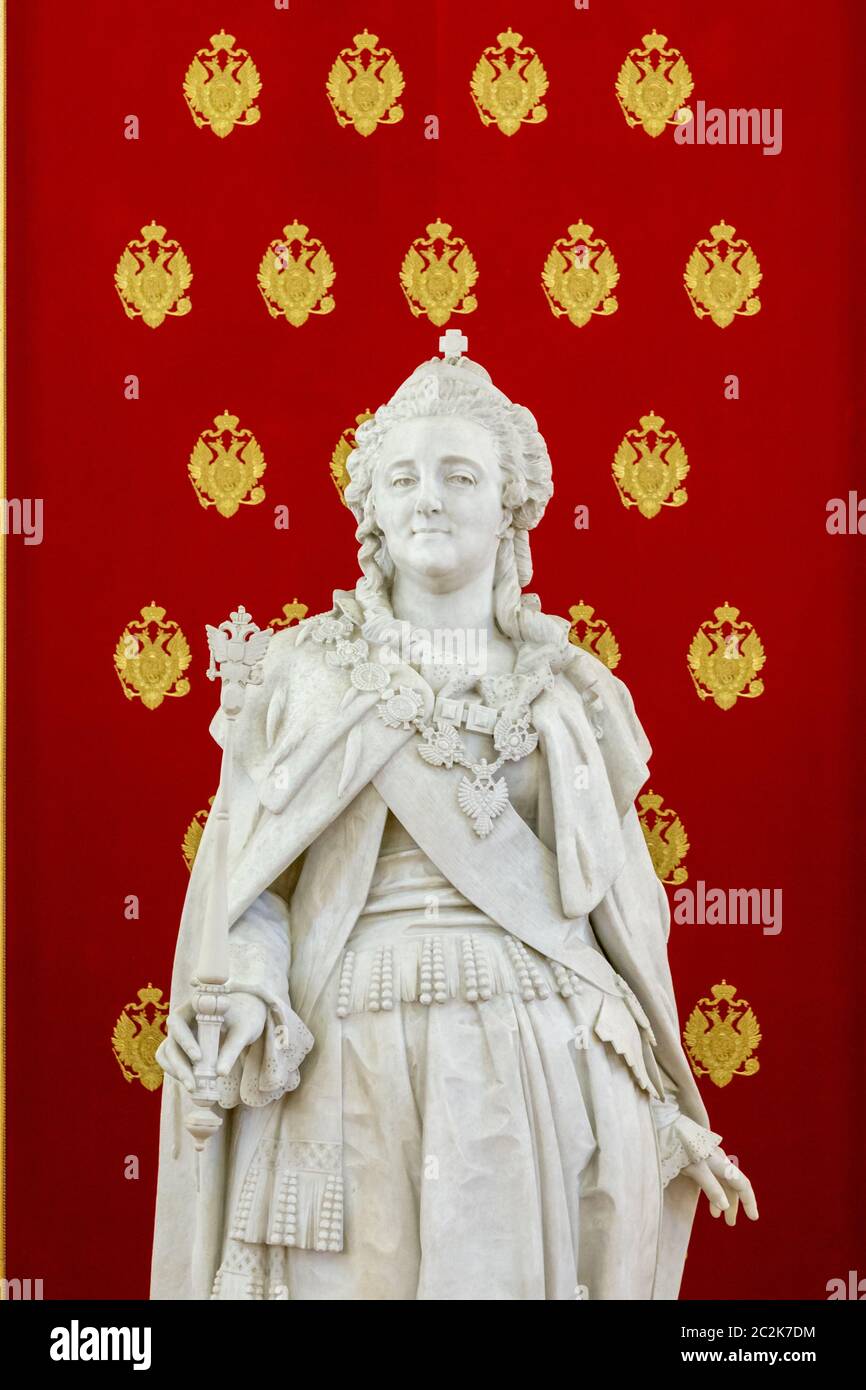Catherine the great statue hi-res stock photography and images - Alamy