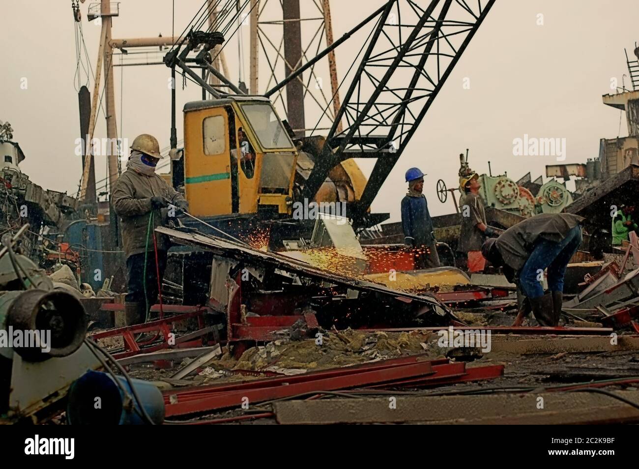 Broken ship cutters hi-res stock photography and images - Alamy