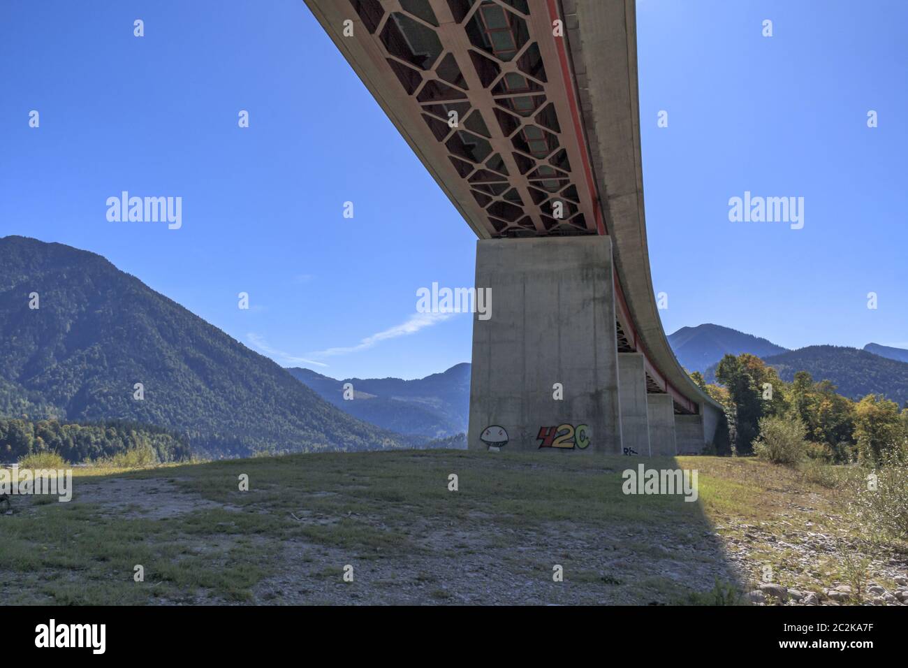 The Faller-Klamm-Bridge crosses the Sylvenstein reservoir, Bavaria ...
