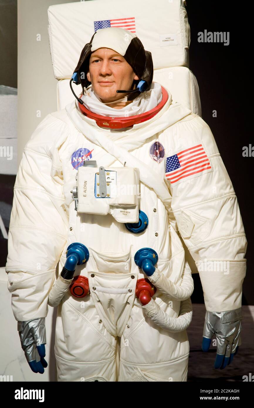 Astronaut Buzz Aldrin, Madame Tussauds Wax Museum at the Venetian ...