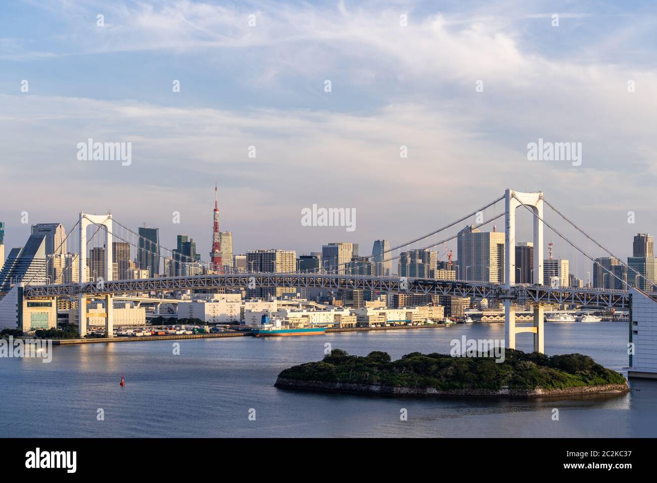 Tokyo tower and rainbow bridge hi-res stock photography and images - Alamy