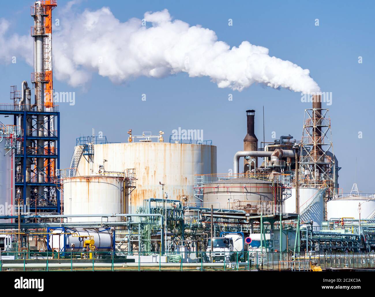 Chemical plant pollution japan hi-res stock photography and images - Alamy