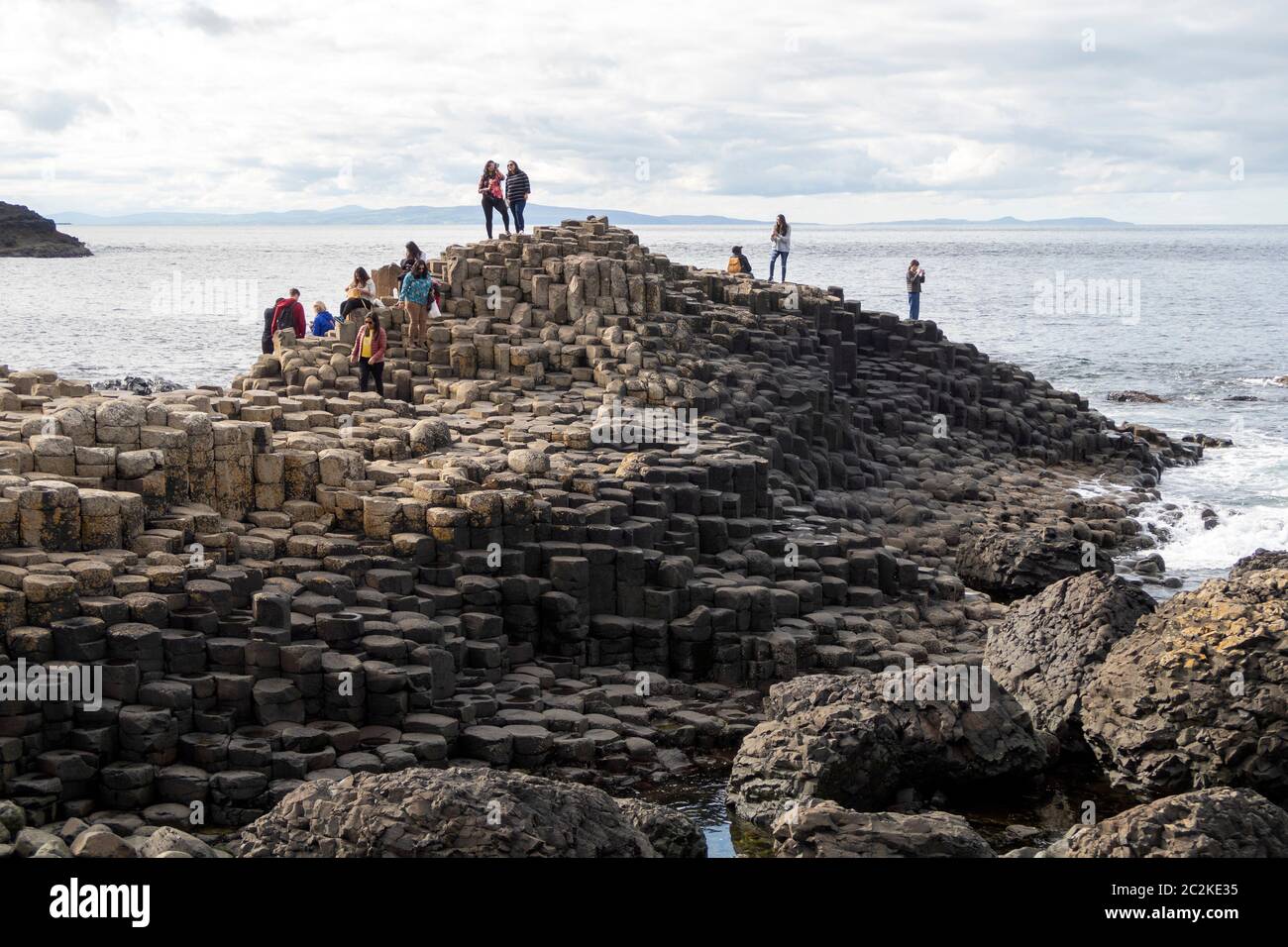 Giants stepping stones hi-res stock photography and images - Alamy