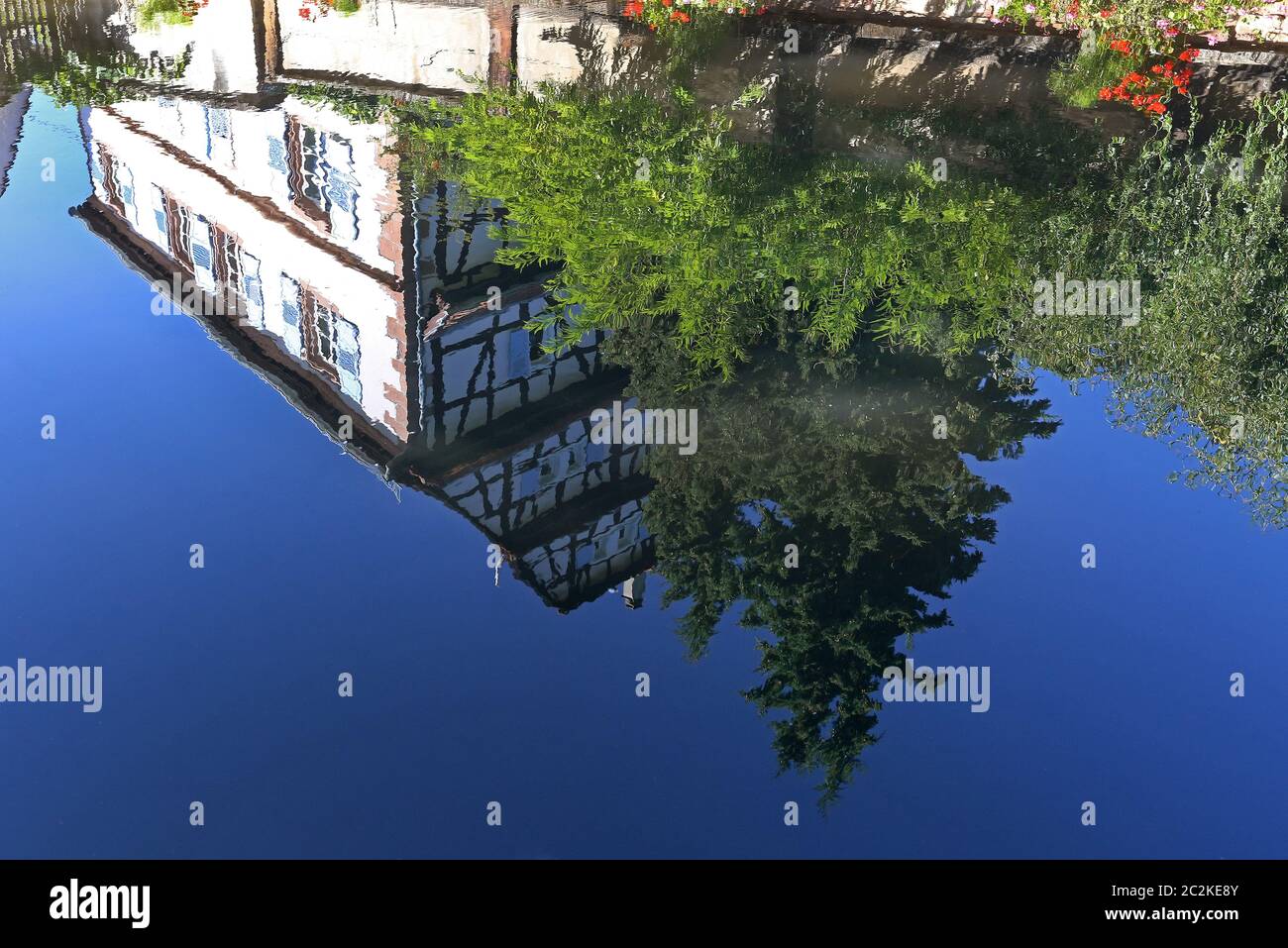 House water hi-res stock photography and images - Alamy