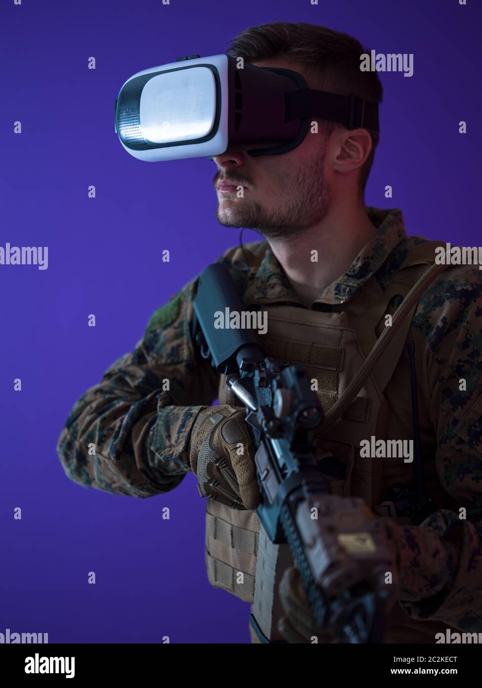 Virtual rifle hi-res stock photography and images - Alamy