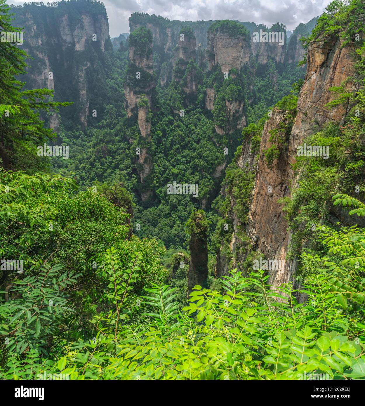 Scenic viewpoint near the Greatest Natural Bridge also known as Tian ...