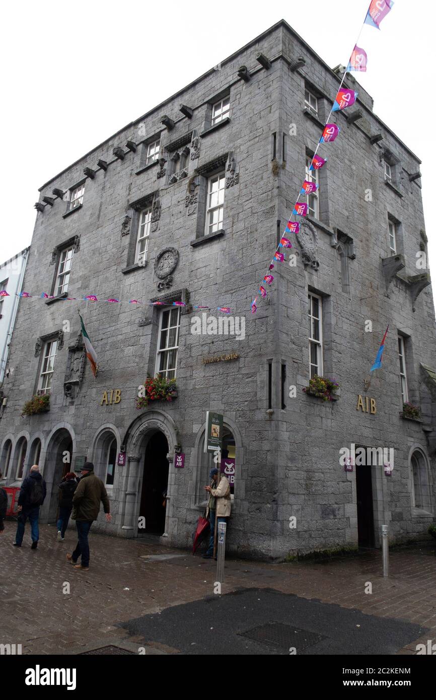 Lynchs castle hi-res stock photography and images - Alamy