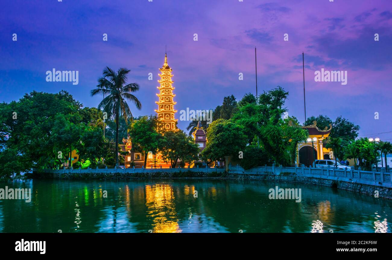Vietnamese Shrine High Resolution Stock Photography and Images - Alamy