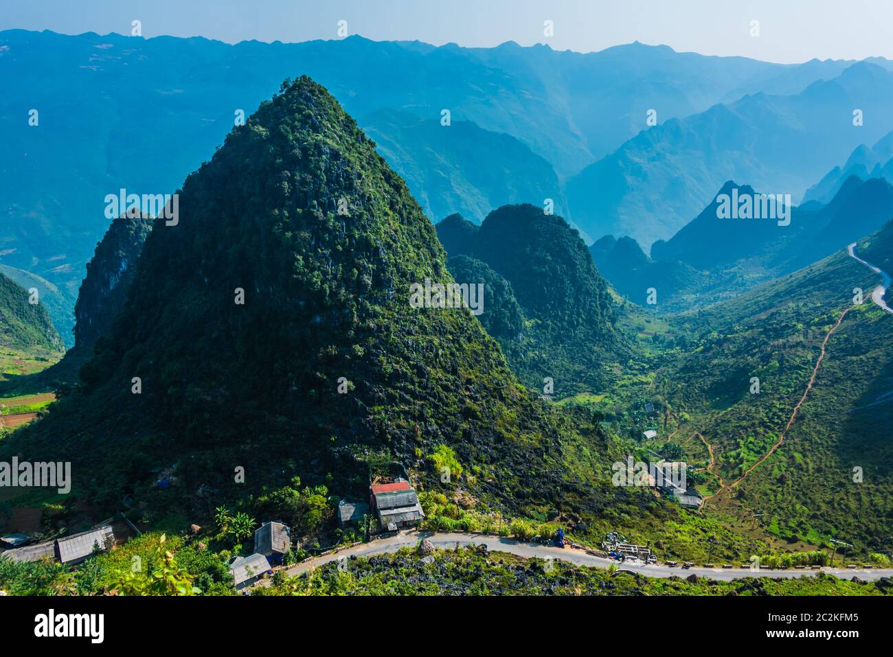 Ha giang sightseeing hi-res stock photography and images - Alamy