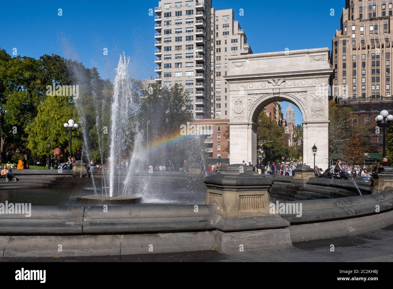 Fall foliage color of Washington Square Park near NYU in Lower ...