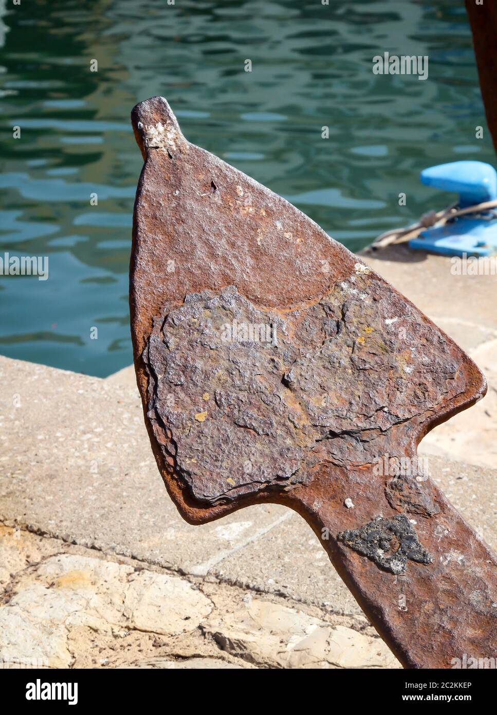 a triangle of an old rusty anchor Stock Photo - Alamy