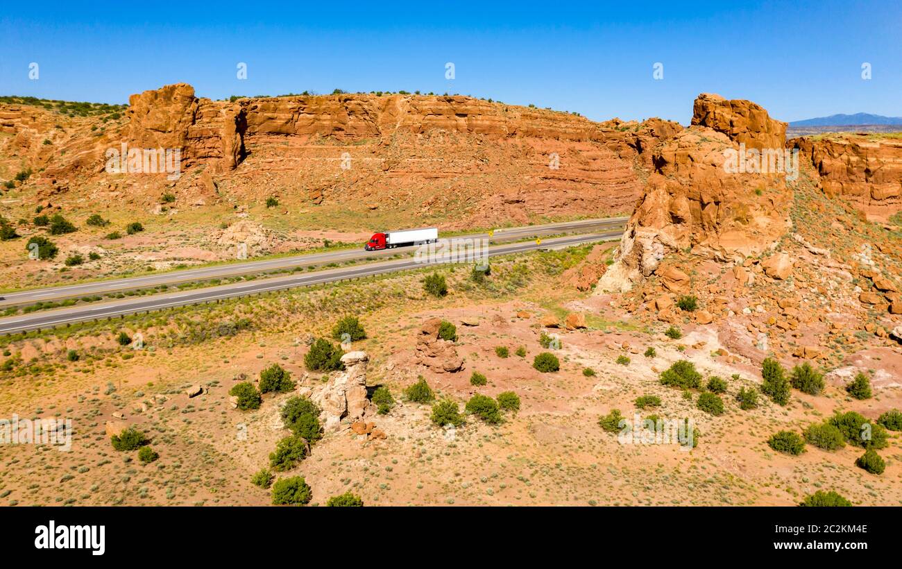 Big rig landscape hi-res stock photography and images - Alamy