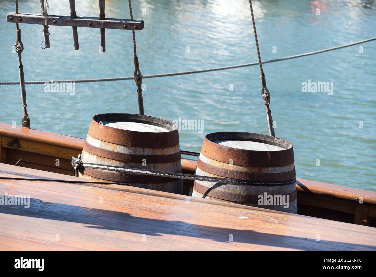 Handmade barrels hi-res stock photography and images - Alamy