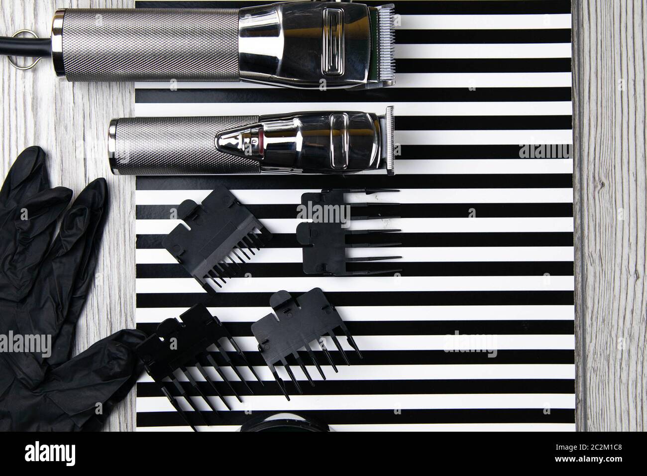 Haircut machines, nozzles of different sizes, combs and gels for ...