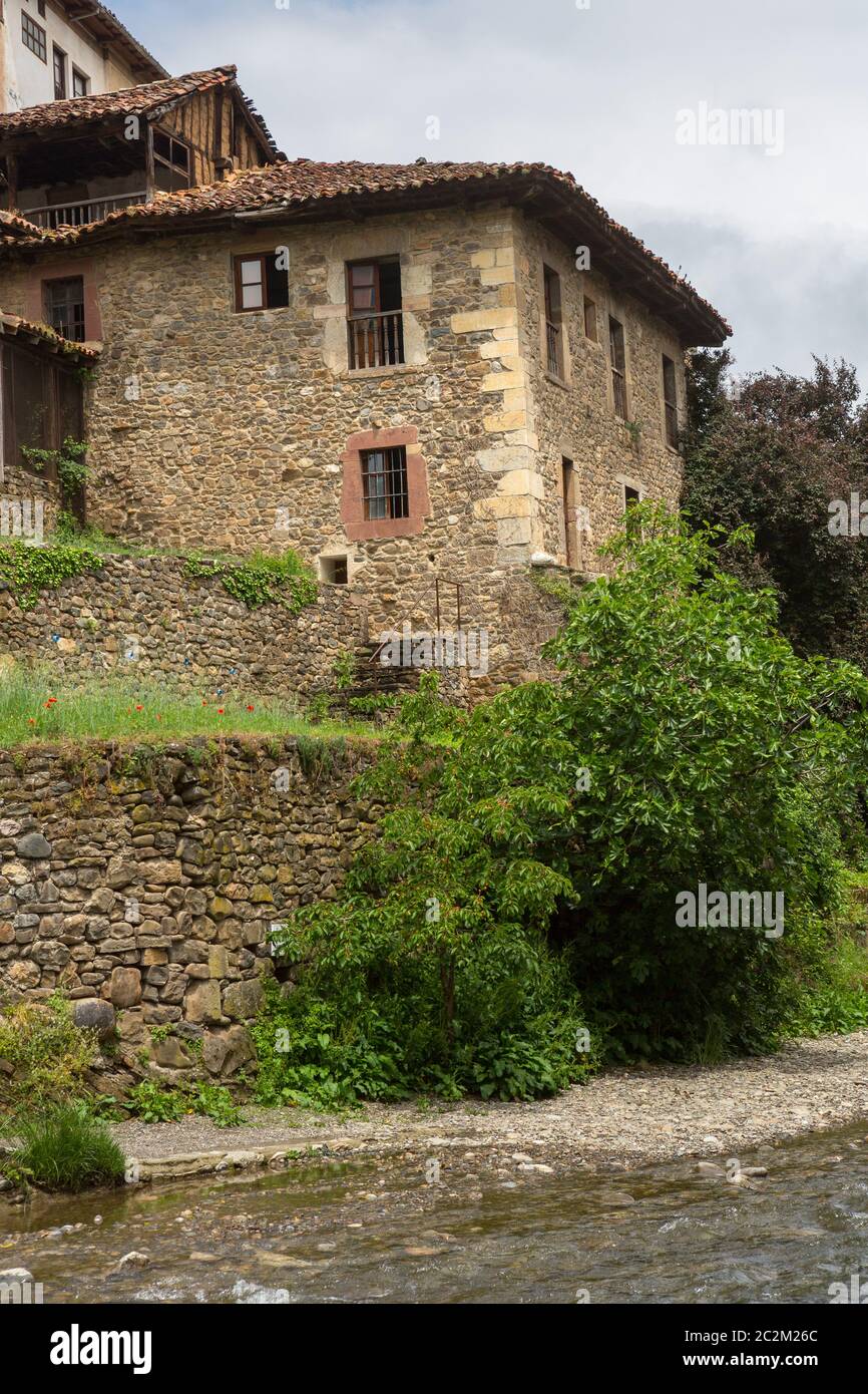 Town of Potes, in peaks of Europe, Cantabria, Spain Stock Photo - Alamy