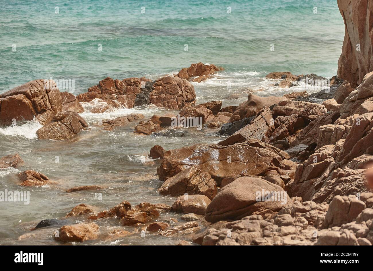 Water coming out of rocks hi-res stock photography and images - Alamy