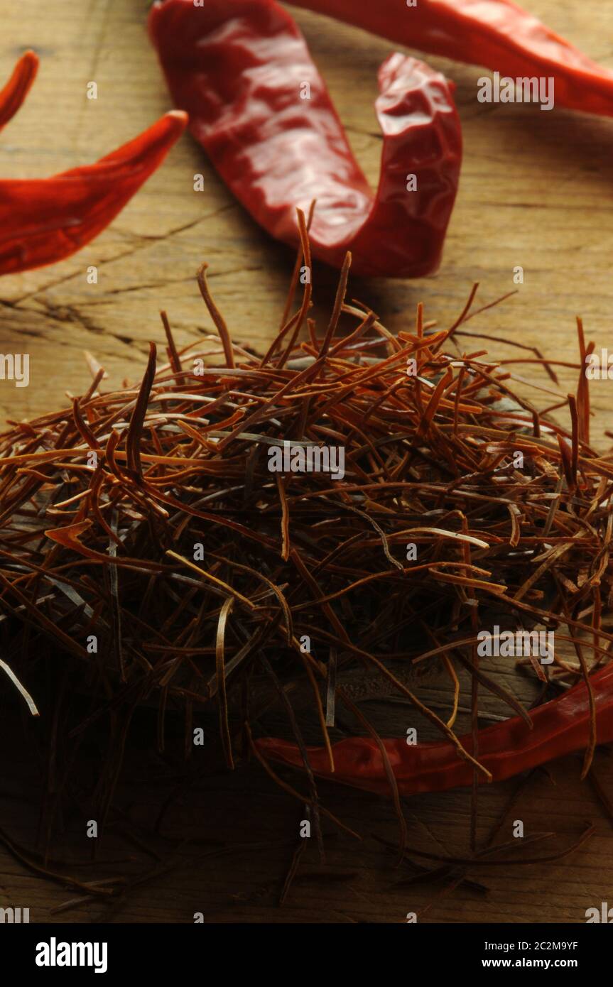 Red chilli threads hi-res stock photography and images - Alamy