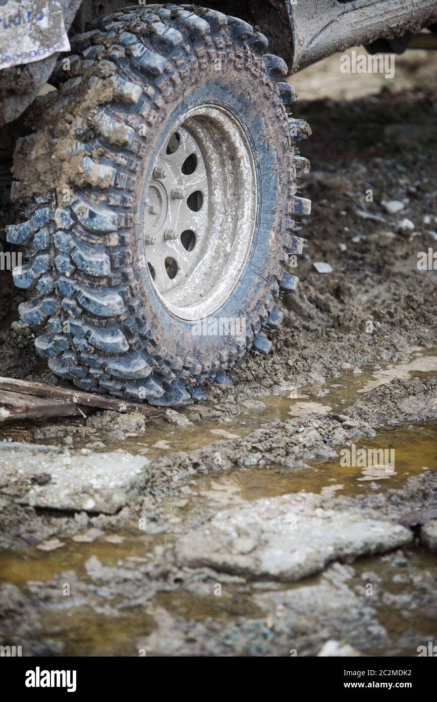 Muddy off road hi-res stock photography and images - Alamy
