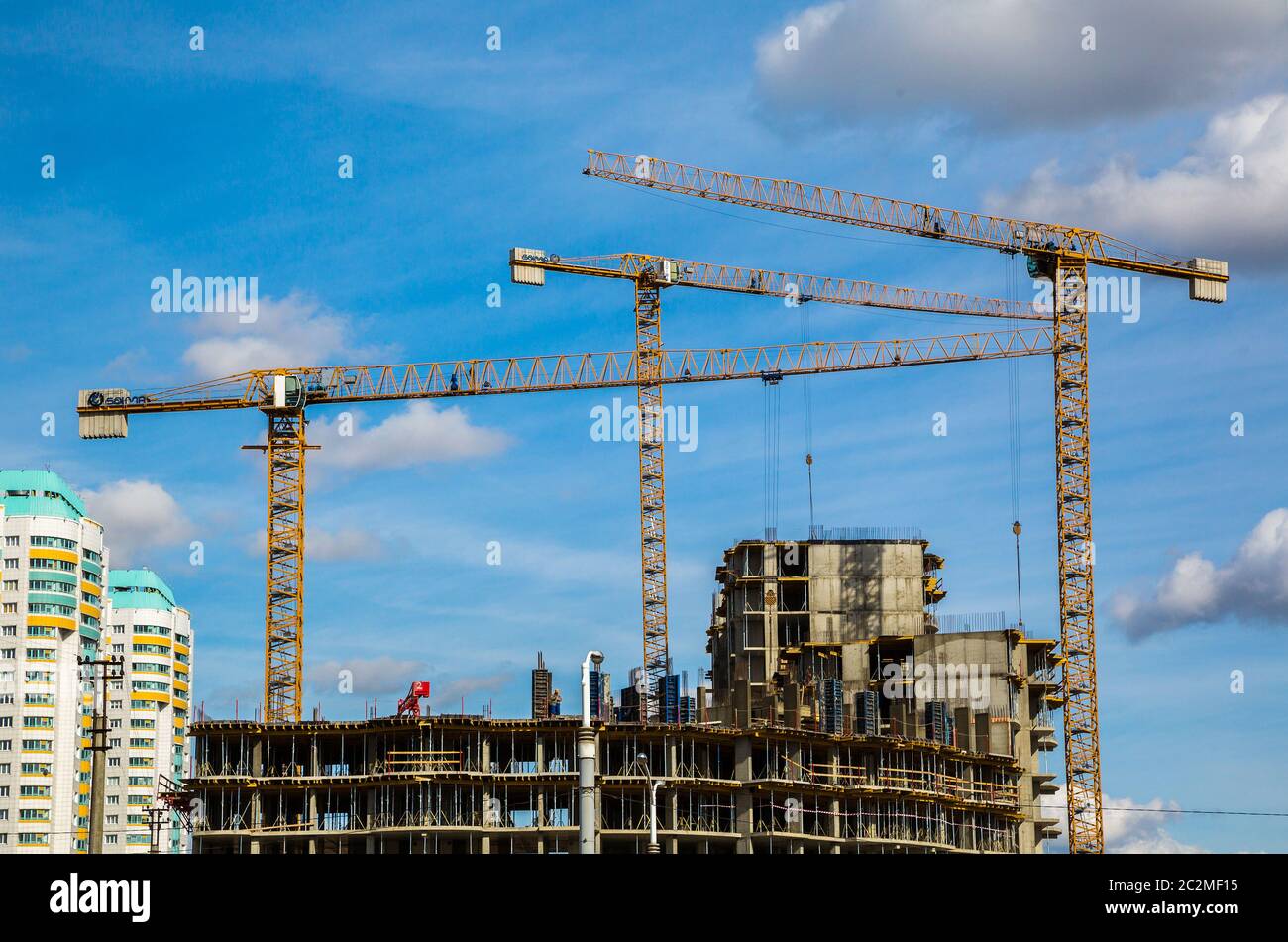 Civil engineering crane hi-res stock photography and images - Alamy