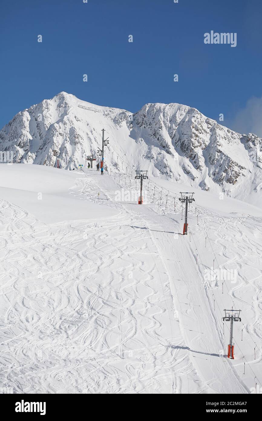 Button lift skier alps hi-res stock photography and images - Alamy