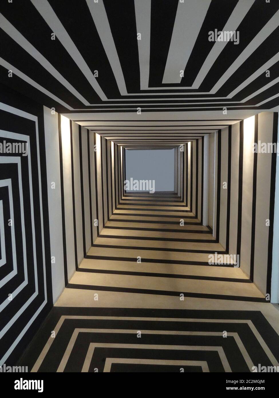 corridor painted with black and white stripes Stock Photo - Alamy