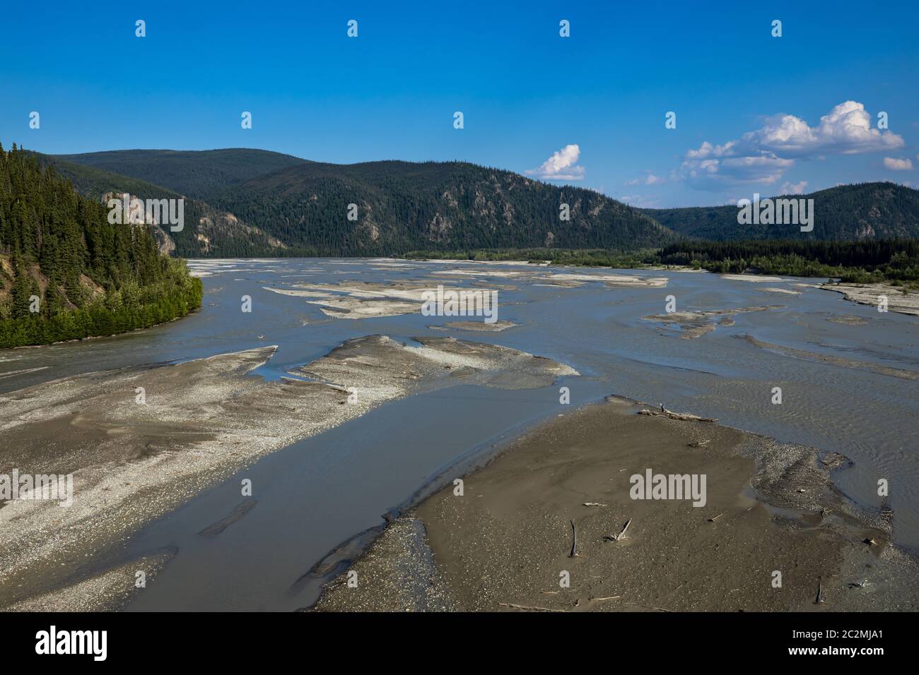 Alaska highway hi-res stock photography and images - Alamy