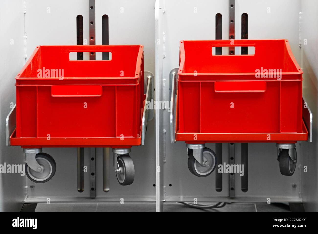 Red crates hi-res stock photography and images - Alamy