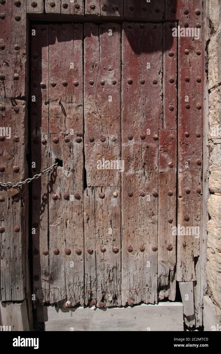 Poor doors hi-res stock photography and images - Alamy