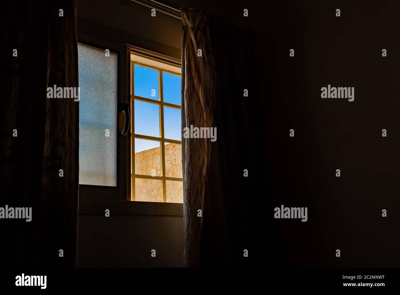 Lockdown isolation window hi-res stock photography and images - Alamy