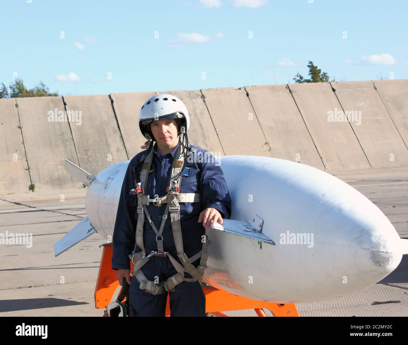 The military pilot in the plane Stock Photo - Alamy