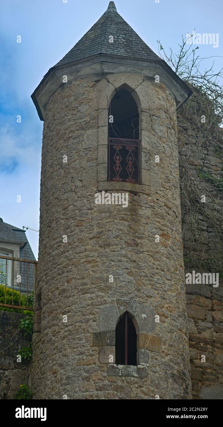 High round stone tower at medieval fortress Stock Photo - Alamy