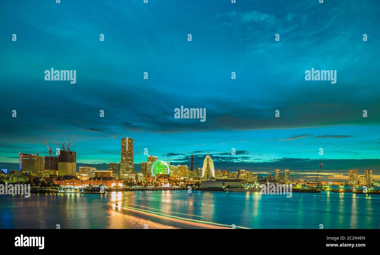 Cosmo Clock 21 Big Wheel at Cosmo World Theme Park, Landmark Tower and ...