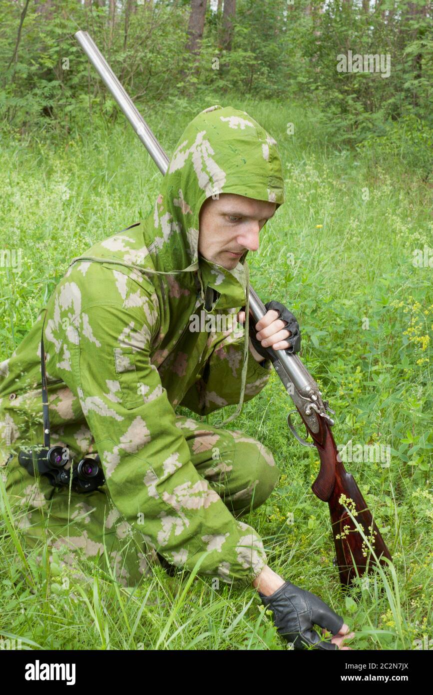 Old hunting rifle hi-res stock photography and images - Alamy