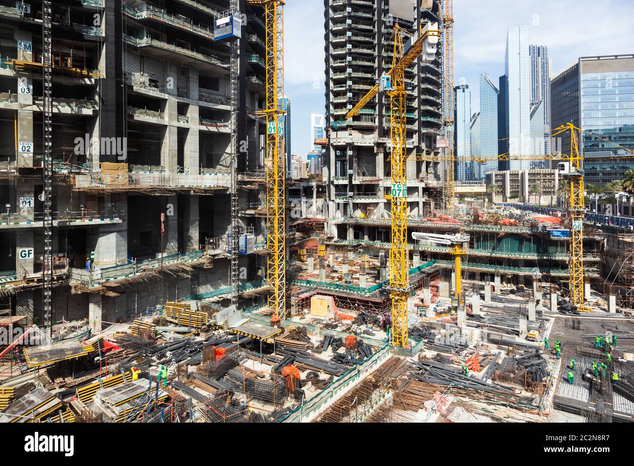 Progress construction work in dubai hi-res stock photography and images ...