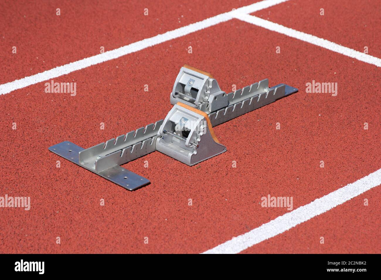 Athletics starting blocks hi-res stock photography and images - Alamy